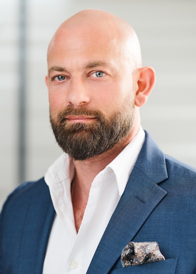 Our Team - E-Mobility Europe